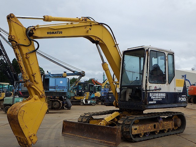 販売速報！PC60-6 | 豊上株式会社 | 中古建機・重機の買取、販売、輸出、レンタルはお任せください！